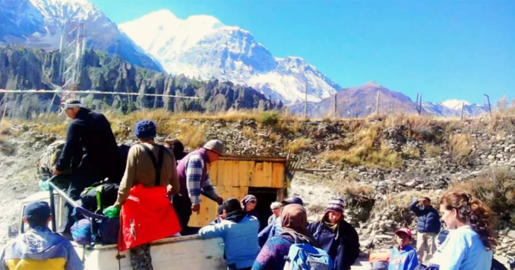 जाडो छल्न बेसी झर्न थाले मनाङवासी – Interview Nepal