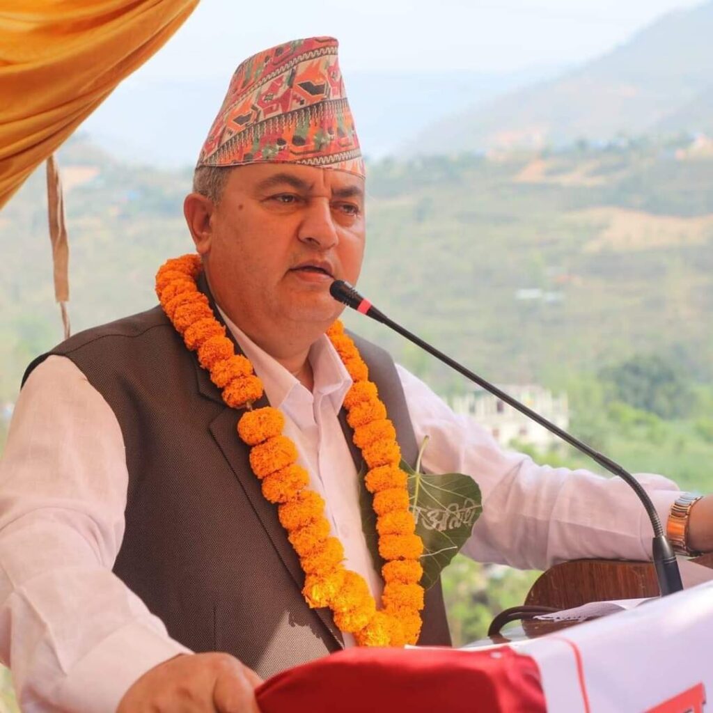 शान्ति प्रकृयालाई सफल बन्न नदिने र देशलाई मुडभेडमा लाने योजनामा एमाले ...